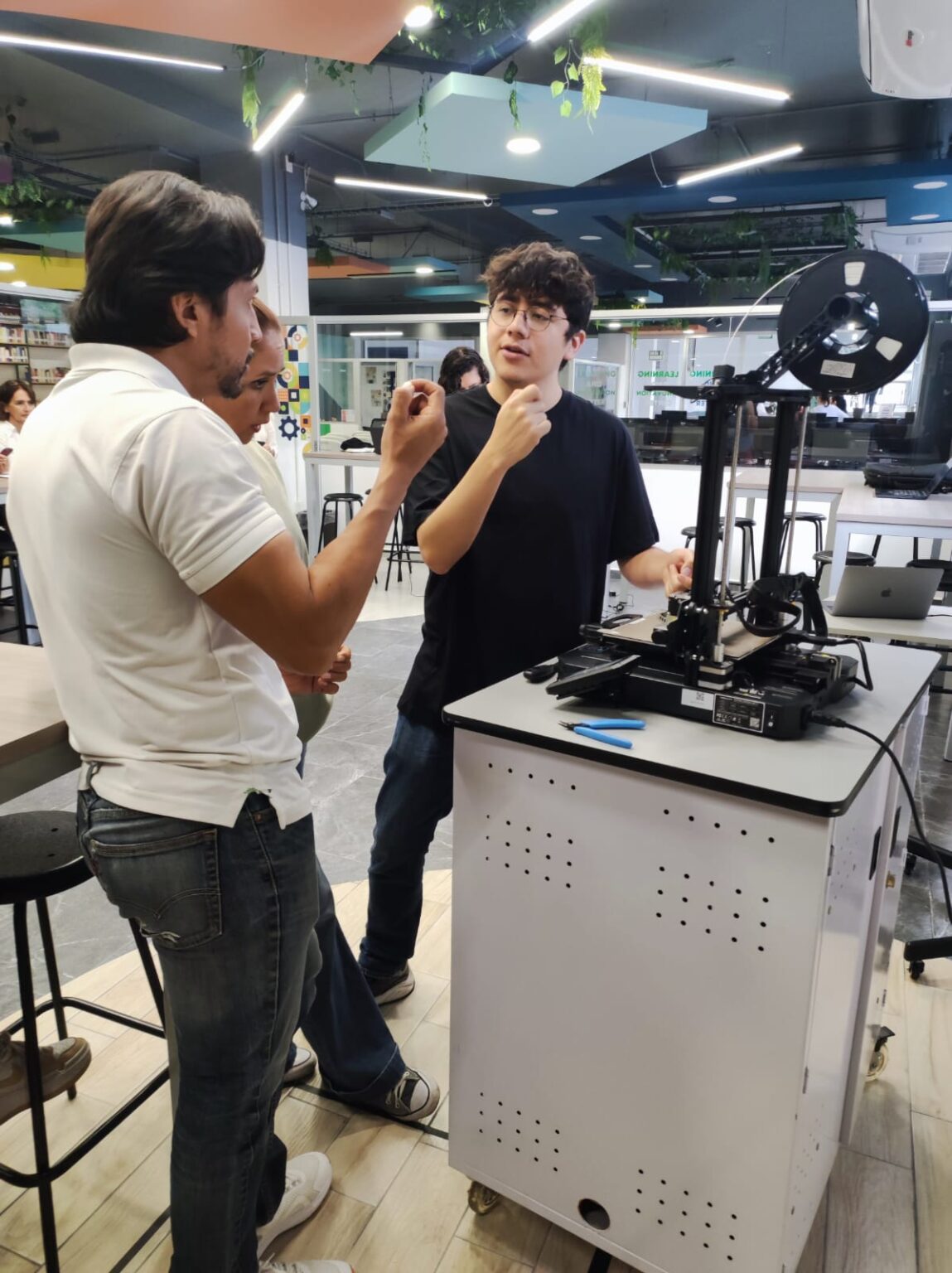 Curso de verano científico 2025 | STEAM HUB México