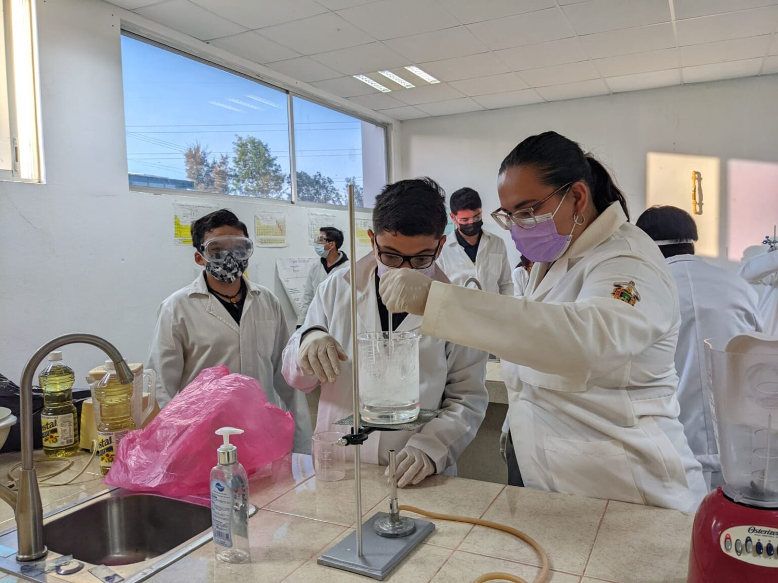 Curso de verano científico 2025 | STEAM HUB México